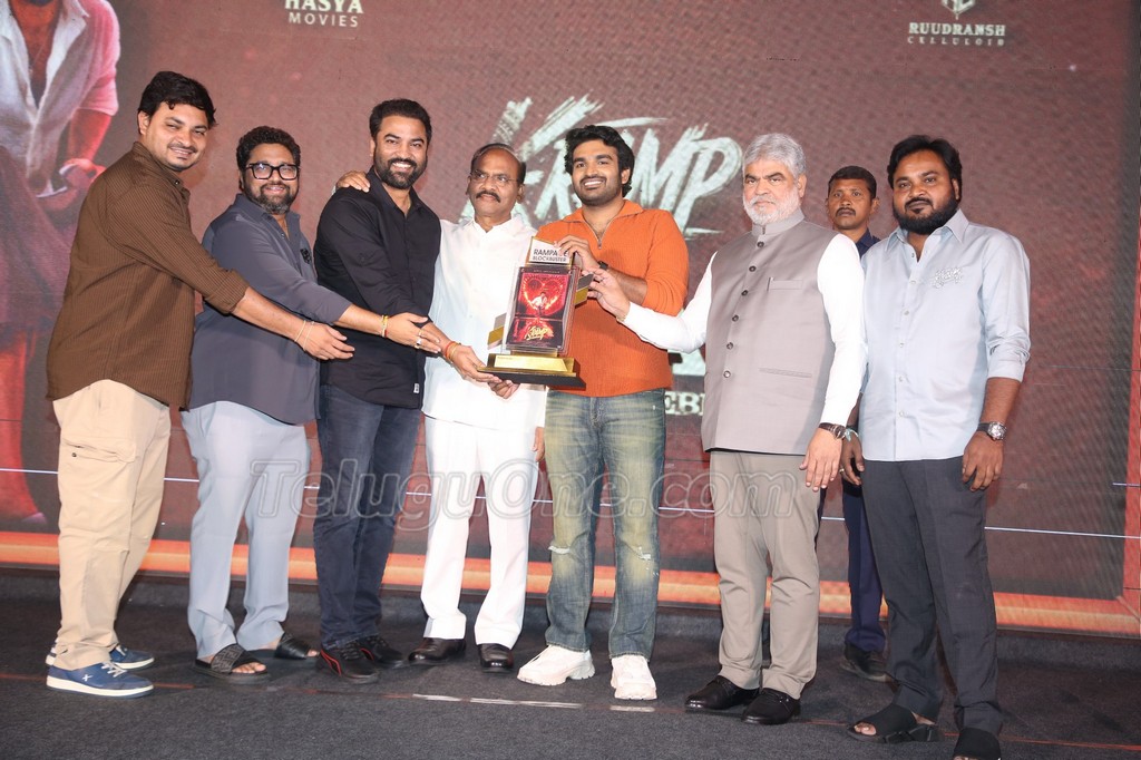 Telugu Movie News|Telugu Movie Reviews|Telugu Movie Gossips|Telugu Cinema Gallery|Telugu Movie ...